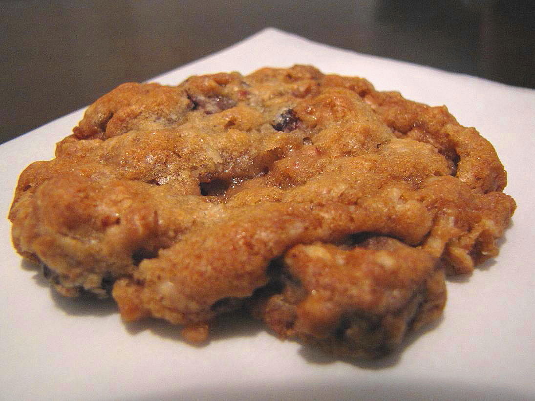 Cherry Toffee Oatmeal Chocolate Chunk Cookies or Cherry Chocolate-Chunk ...